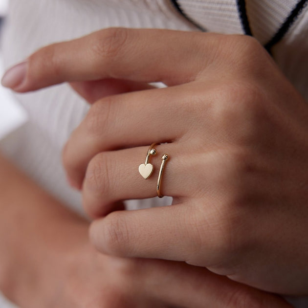 YZK2442-HeartSpiralRing_2_1200x630.jpg?v=1717673662